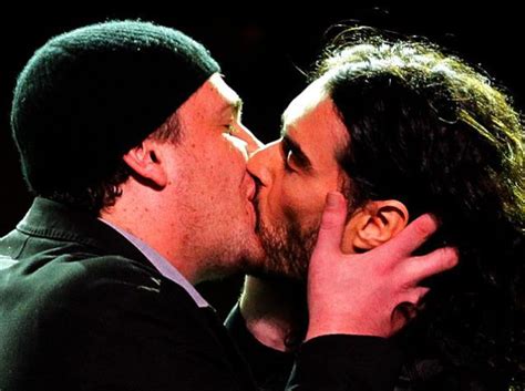 The Most Famous Kisses 36 Pics