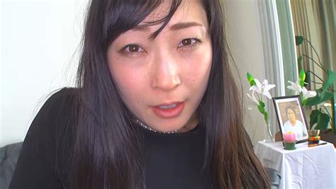 遺影の前で寝取られる未亡人たち 成澤ひなみ 塚田詩織 Avアダルトワールド「即ヌクどっとコム」