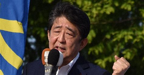 安倍晋三元首相、銃撃され心肺停止か 奈良の駅前 男を確保 毎日新聞