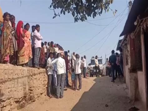 Five Dead Body Found In A House Police Said Husband Killed Wife And