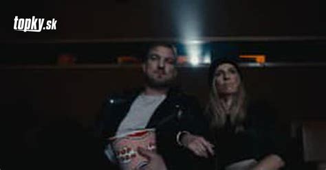 Lukáš Adamec Zverejnil Video K Piesni Vrav Si čo Chceš V Ktorom Hrá