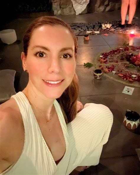Karla Vizcarra “tu Mundo Externo Es Reflejo De Tu Mundo Facebook