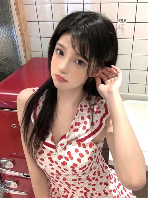 Sh 超新人 简简 抖音网红 超纯欲03年美少女 164 80 C 上海外围 新加坡约炮 高端商务模特 外围 学生约炮 网红约炮