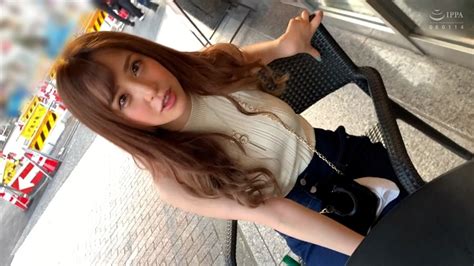 服の上からでもわかる巨乳！スタイル抜群美女と個撮テイでラブホでなし崩し的にハメ撮りsex！ アダルト動画 ソクミル