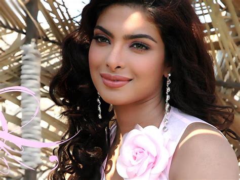 Hot Actresses Photos Hot Scene Wallpapers Biography Priyanka Chopra