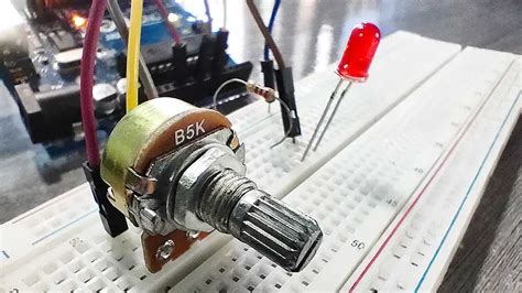 Adding Potentiometers In Your Arduino Projects