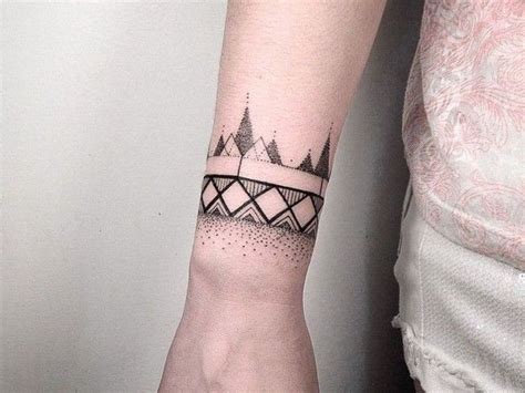 45 Unique Small Wrist Tattoos For Women And Men Simplest To Be Drawn