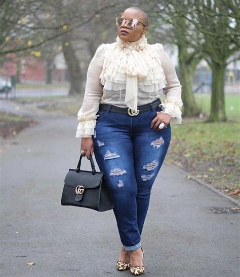 Ripped Jeans Fall Outfit