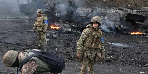 Why Is Russia Invading Ukraine And What Is Happening On The Ground Wsj