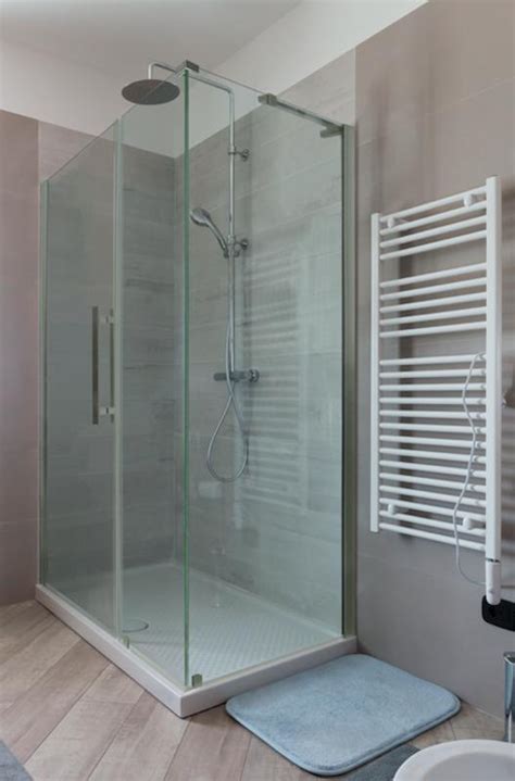 Delta Everly 48 In X 70 In Traditional Semi Frameless Sliding Shower
