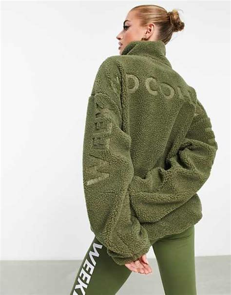Asos Weekend Collective Pullover Aus Teddy Fleece In Khaki Mit Kurzem