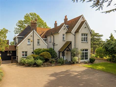 6 Bed Detached House For Sale In New Park Road Newgate Street
