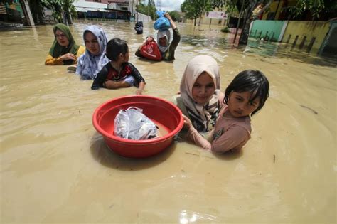 Bmkg Enam Daerah Di Aceh Siaga Banjir Dan Tanah Longsor Republika Online