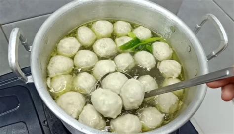 Resep Bakso Ayam Kuah Kaldu Cara Bikinnya Simpel