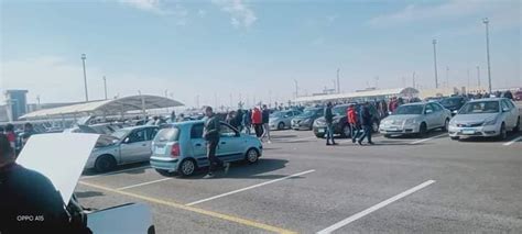 مدينة السيارات الجديدة، توافد المواطنين على سوق السيارات بطريق السخنة صور
