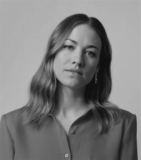 Yvonne Strahovski The New York Times 2019 • Celebmafia