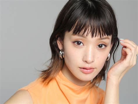 （写真）剛力彩芽、「ラスト20代！！あっという間だなぁ」 29歳の“幸せ過ぎる誕生日”を報告 エンタメ ニュース ｜クランクイン！