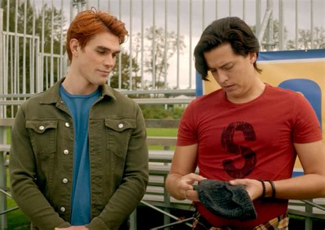 [video] ‘riverdale Season 5 Episode 3 Graduation Time Capsule Tvline