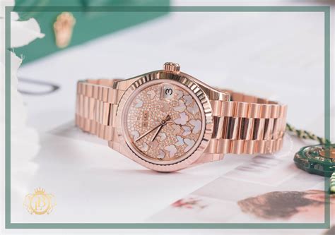 Đồng Hồ Rolex Nữ Chính Hãng Bao Nhiêu Tiền Bảng Giá 2024