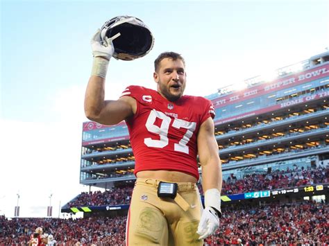 Who Is Nick Bosa Nfl Star Poses With Donald Trump Joe Burrow At Ufc Fight