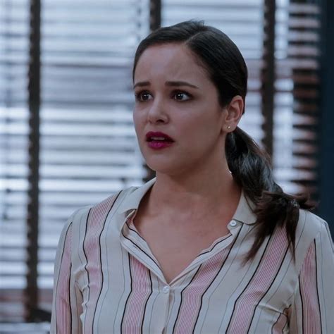 Amy Santiago Icons Amy Santiago Brooklyn 99 Season 2 Icon
