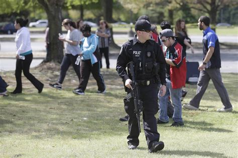 One Dead In North Carolina Campus Shooting Suspect At Large Wsj