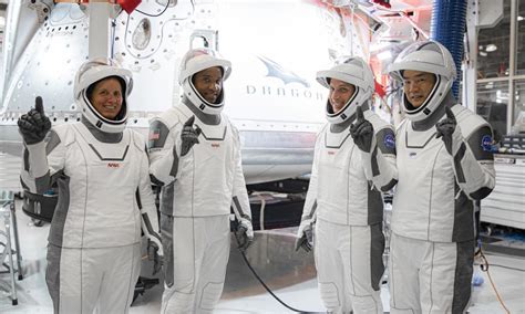 Nasa And Spacex Teams Prepare For Crew 1 Mission Commercial Crew Program