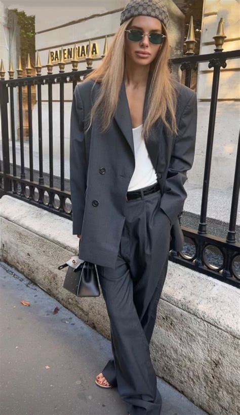 Pin By 장정임 Kate On Gray Winter Fashion Casual Fashion Fashion Outfits
