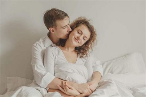 कितनी बार सेक्स करने से संतुष्ट हो जाती है लड़की How Many Times Sex
