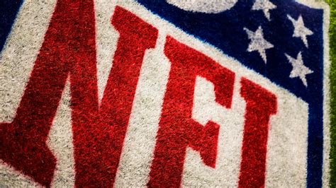 Nfl Defensive Player Of The Year Odds Favor Myles Garrett