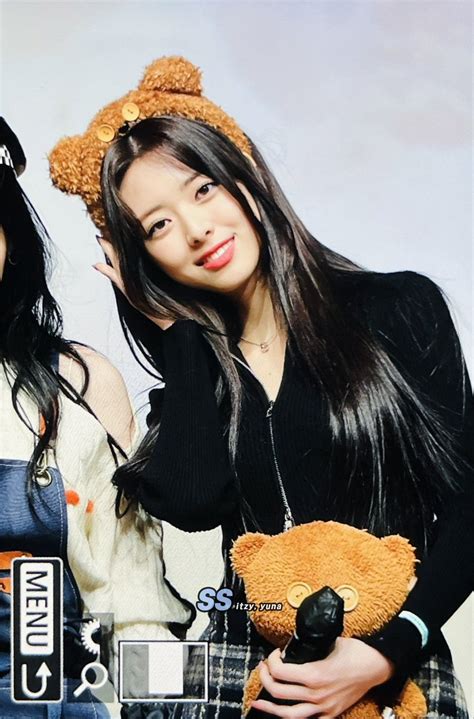 Yuna Thailand On Twitter Rt Shinsarang Yn 230104 🐻🥺🫶🏻🫶🏻 유나 Yuna