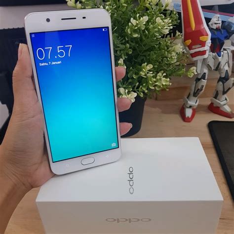 Hemat Oppo F1s Plus 4 64gb Gold Dualsim