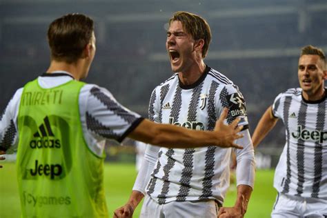 Contatti Continui Così La Juventus Perde Vlahovic Calciomercatoweb