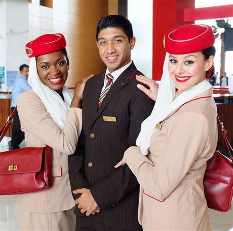 【uae】 Emirates Cabin Crew エミレーツ航空 客室乗務員 【アラブ首長国連邦】 Cabin Crew