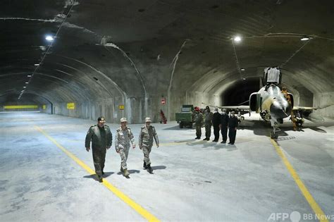 イラン、地下航空基地を公開 写真19枚 国際ニュース：afpbb News