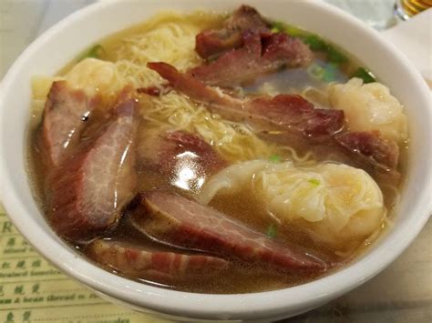 [i Ate] Roast Pork Noodle Soup With Shrimp Wontons Roast Pork Noodle