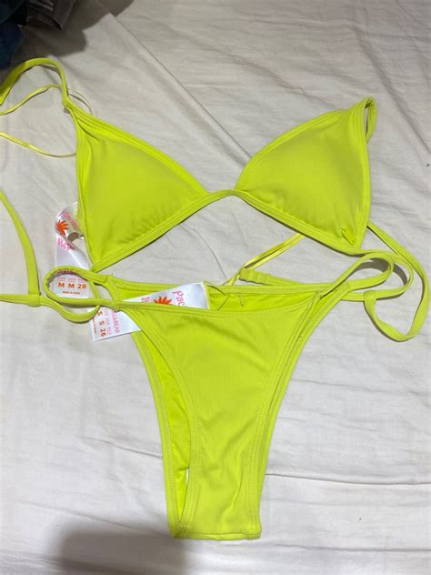 Pullandbear Bikinis 歐美辣妹風螢光色比基尼 她的時尚 泳裝 泳衣在旋轉拍賣