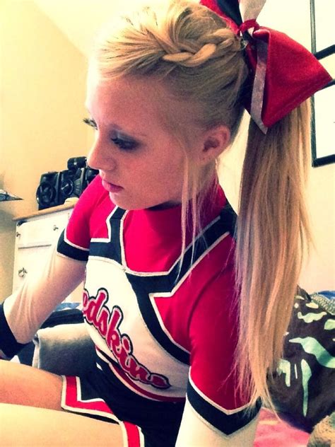 23 Instagramable Cute Cheerleading Hairstyles For Medium Hair Pictures