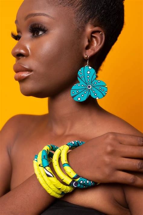 Épinglé Sur African Style