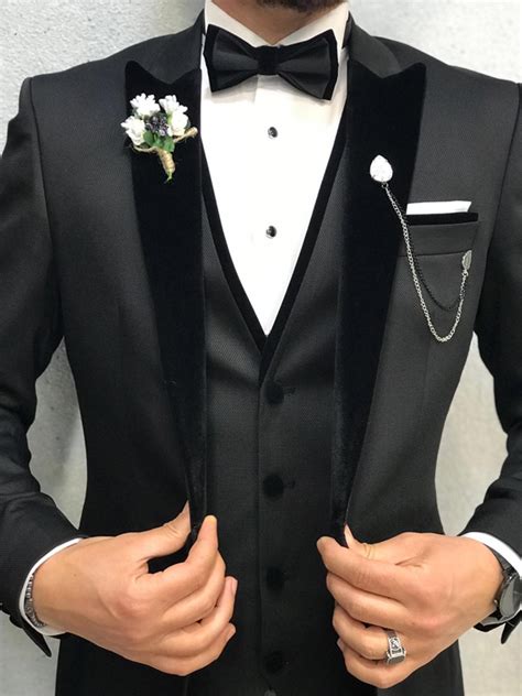 How To Wear A Tuxedo Modern Men Tuxedo Guide By Gentwith