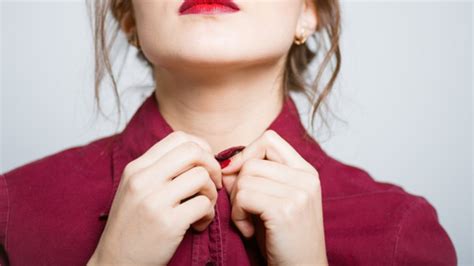 Tumblr Has A Meltdown Deciding Why Guys Take Their Shirts Off