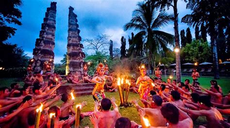 Tari Kecak Bali Foto Id Bulan