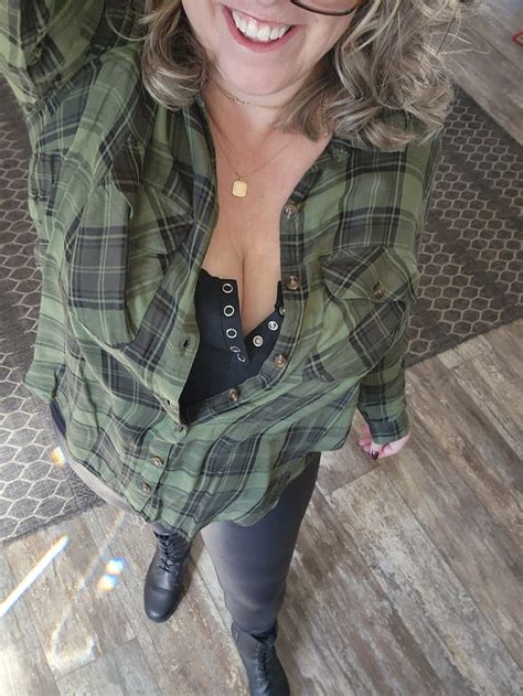 Am I Still A Milf With Close On 🤔 R Amateur Milfs