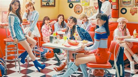「niziu」、日本2ndシングル、先行公開の曲が主要音源チャートで1位に、テレビ出演などプロモーション続く│韓国音楽k Pop