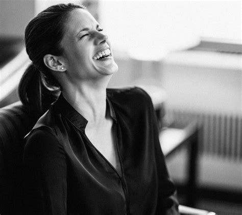 Missy Peregrym Scrolller