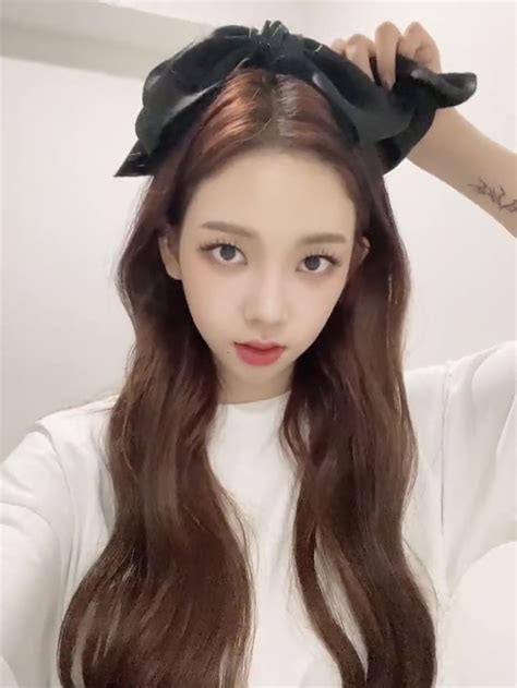 Karina Kpop Girls Jimin Long Hair Styles Beauty Beautiful Nct