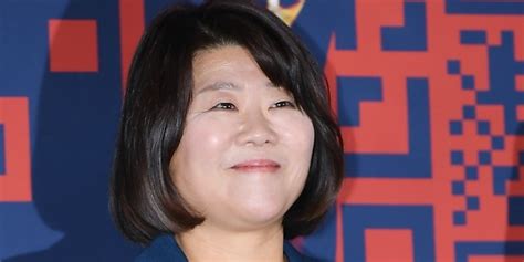 イ・ジョンウン、新ドラマ「誰もいない森の奥で木は音もなく倒れる」の出演オファーを受けて検討中 Kstyle