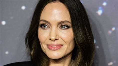 Angelina Jolie And Daughter Vivienne Meet Dear Evan Hansen Tour Cast