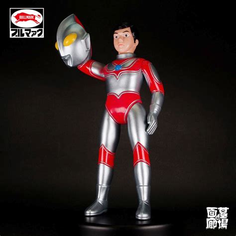 ブルマァク ソフビ マスク取れ帰ってきたウルトラマン シルバー Bullmark ブルマアク｜墓場の画廊online Store