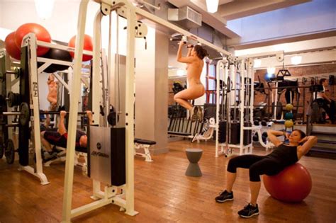 Photographer Erica Simone Poses Nude While Working Out In New York City